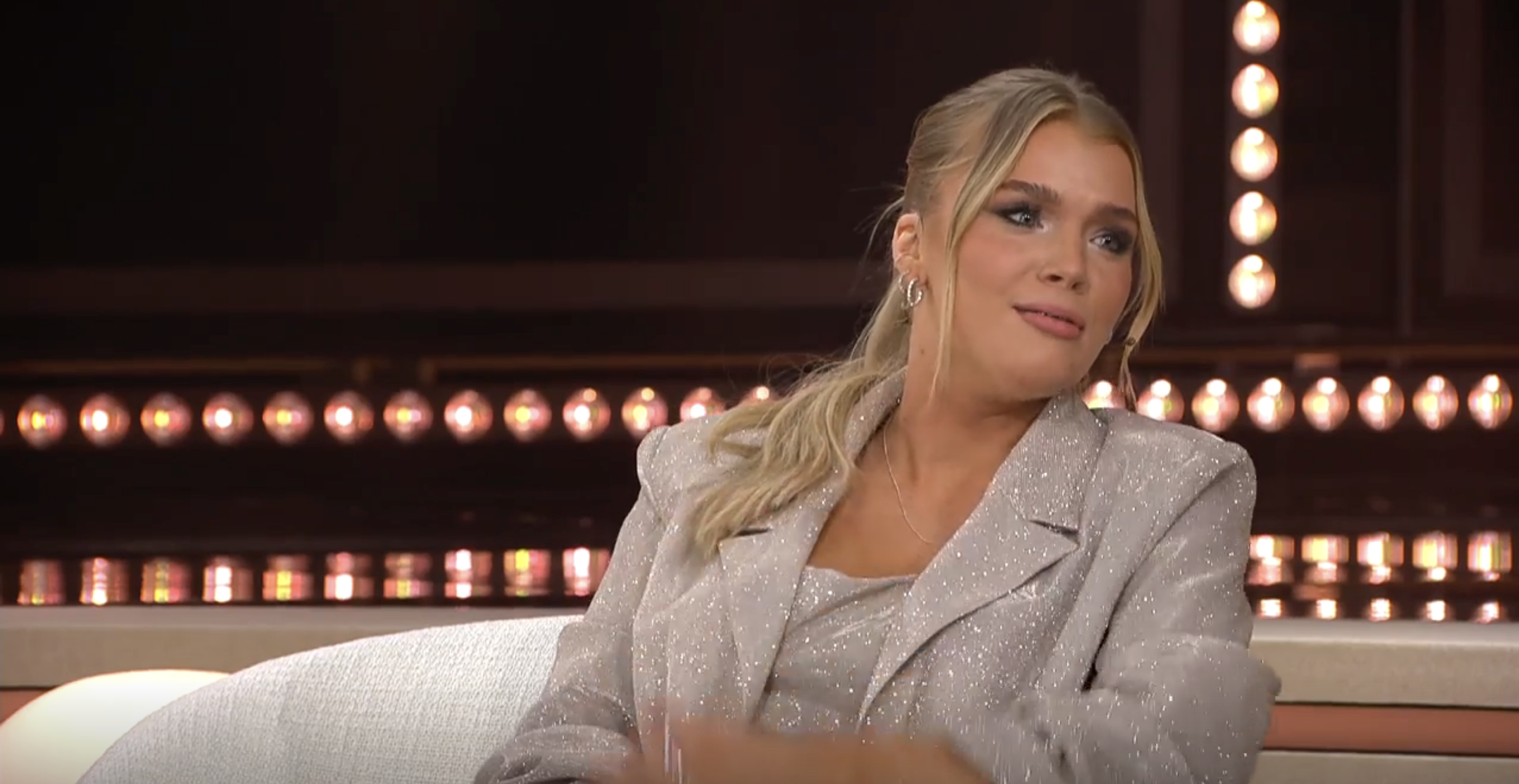 Stelt under intervjun då Keyyo får fråga om Phillipe Cohen: Varför gör ...