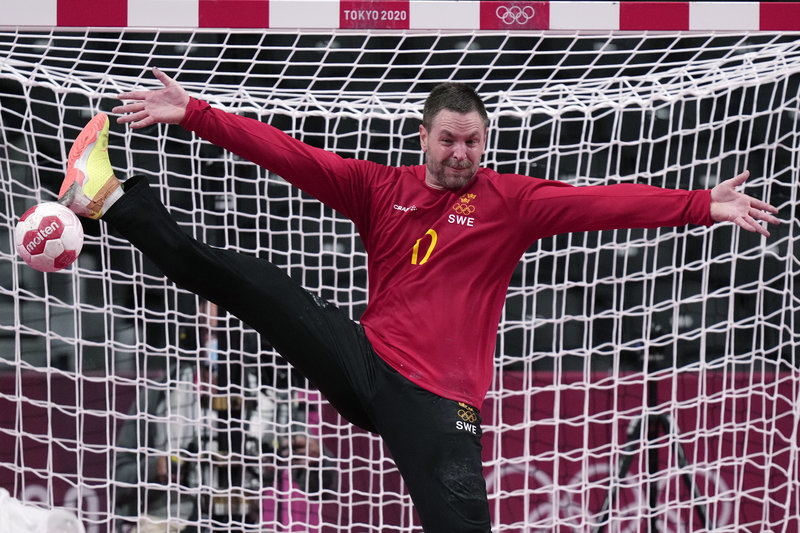 Allt om handbollsstjärnan Andreas Palicka: Familjen, frun och lyxiga lönen