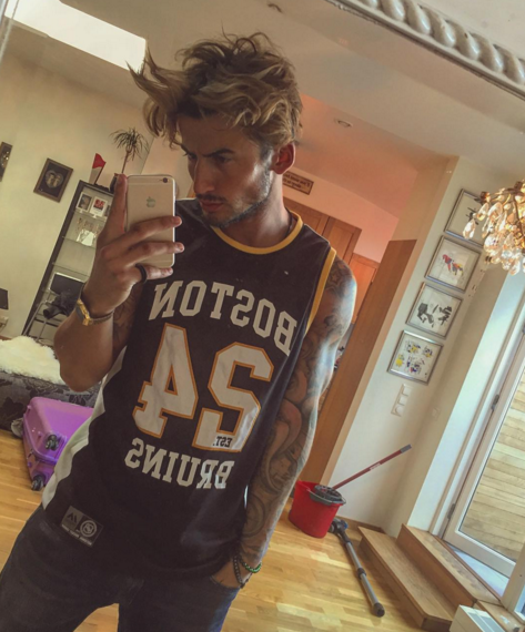 Paradise Hotel-Smail poserar helt naken på Instagram