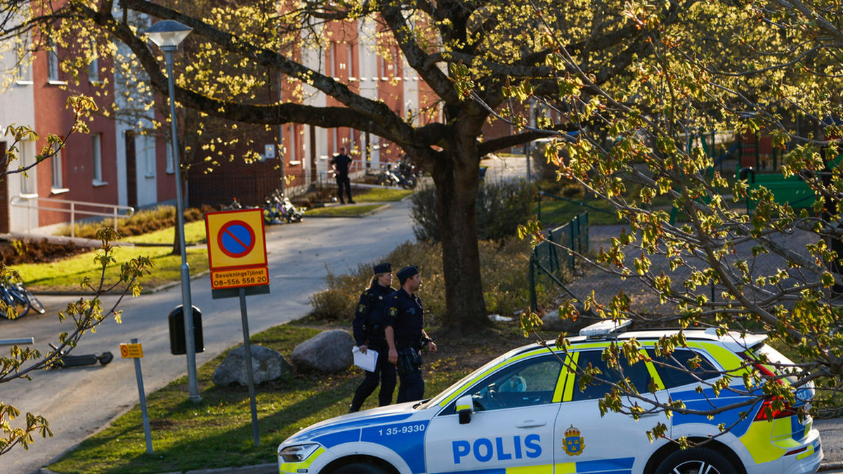 Tre häktade för mord i Jakobsberg