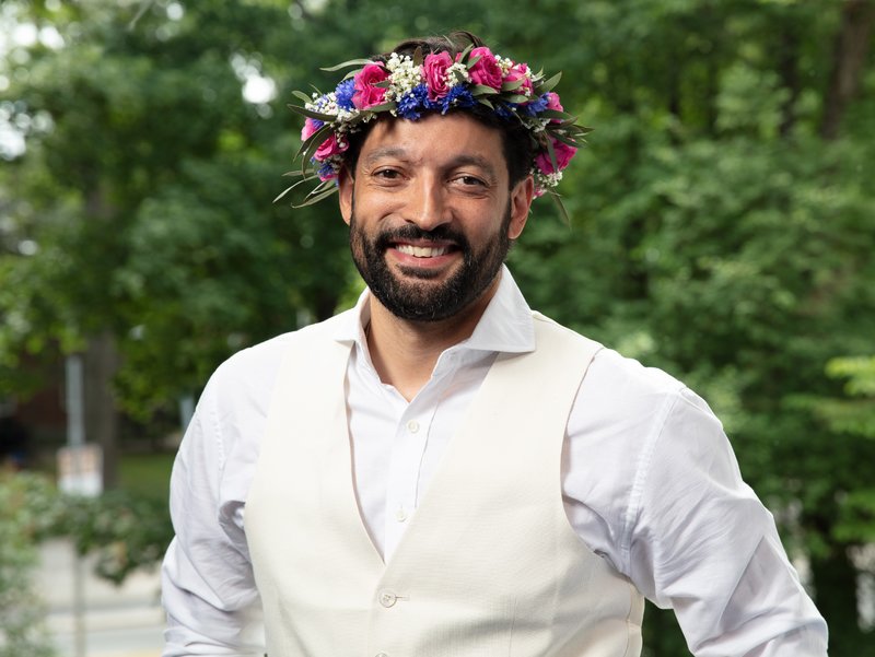 Rennie Mirro sommarpratar i P1 – med publik