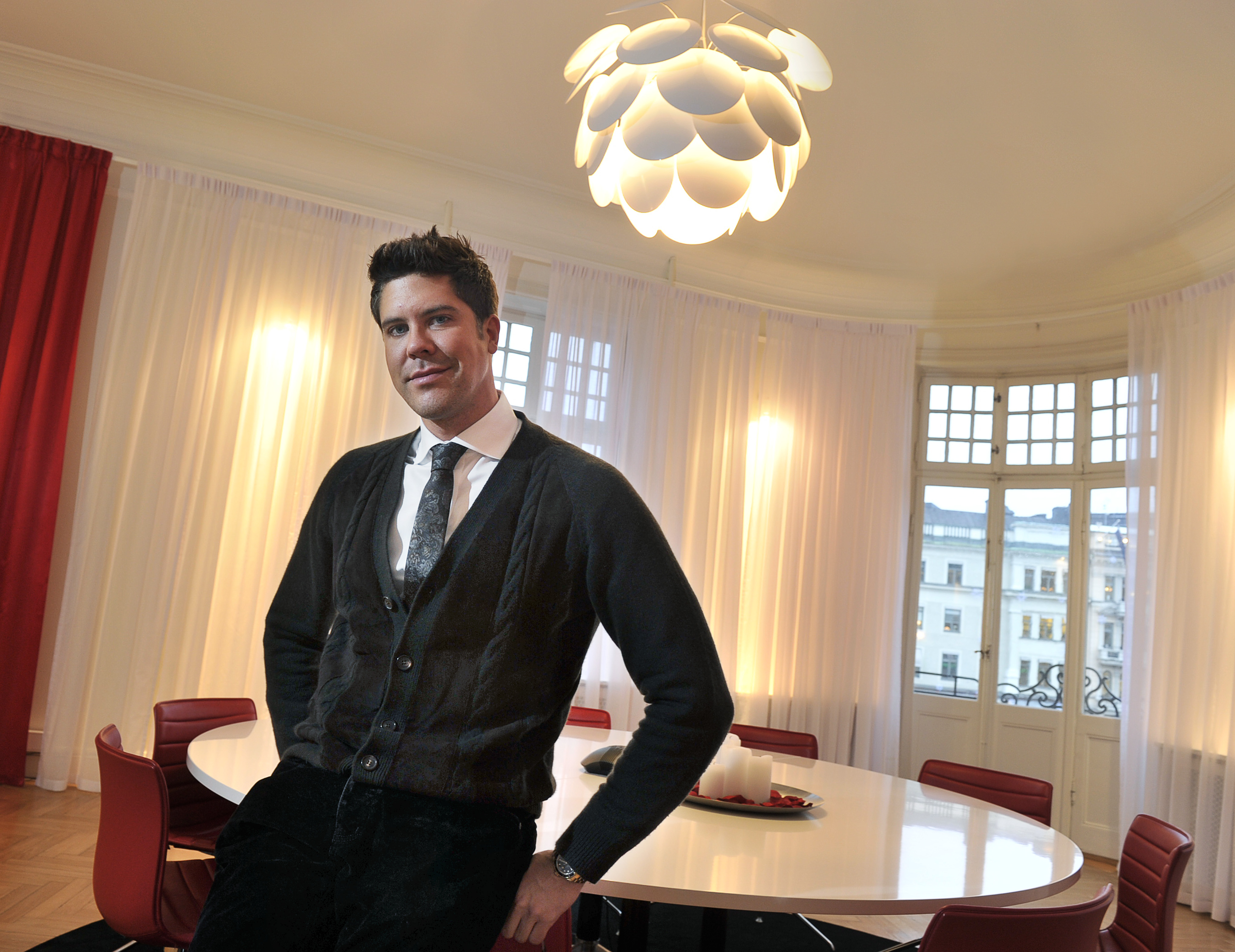 Så mycket tjänar stjärnmäklarna