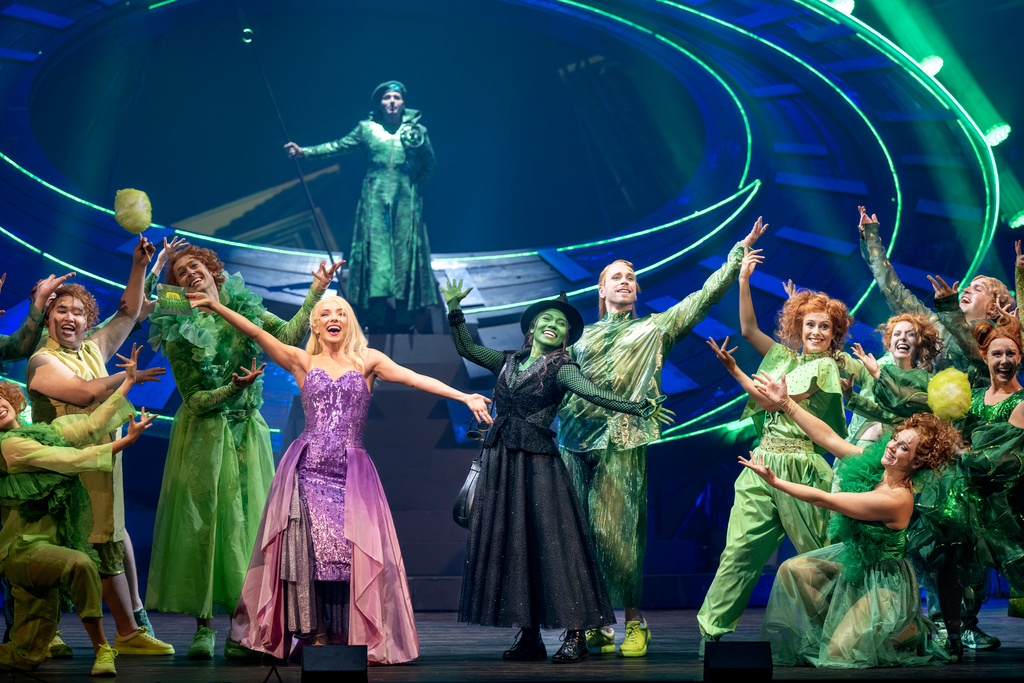 Häxorna i "Wicked" tar över Göteborgsoperan
