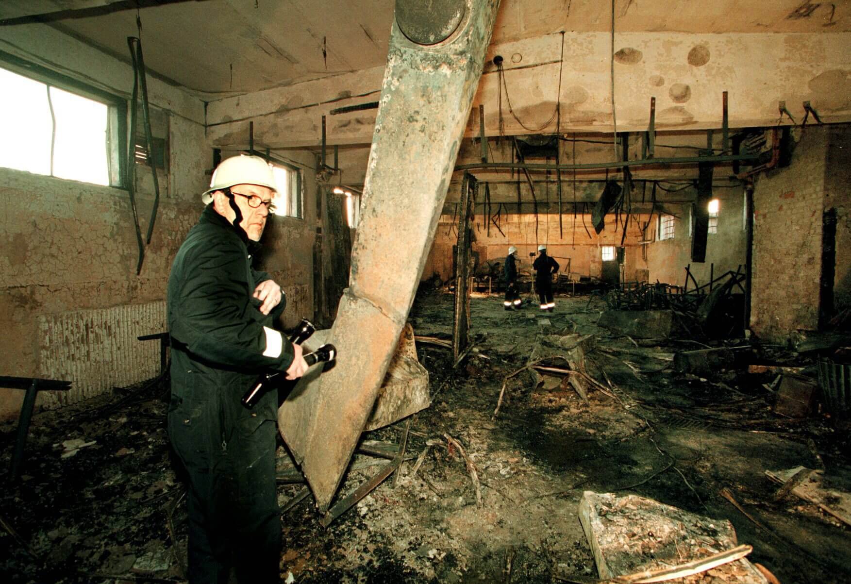 17 bilder som visar varför vi aldrig får glömma diskoteksbranden i Göteborg