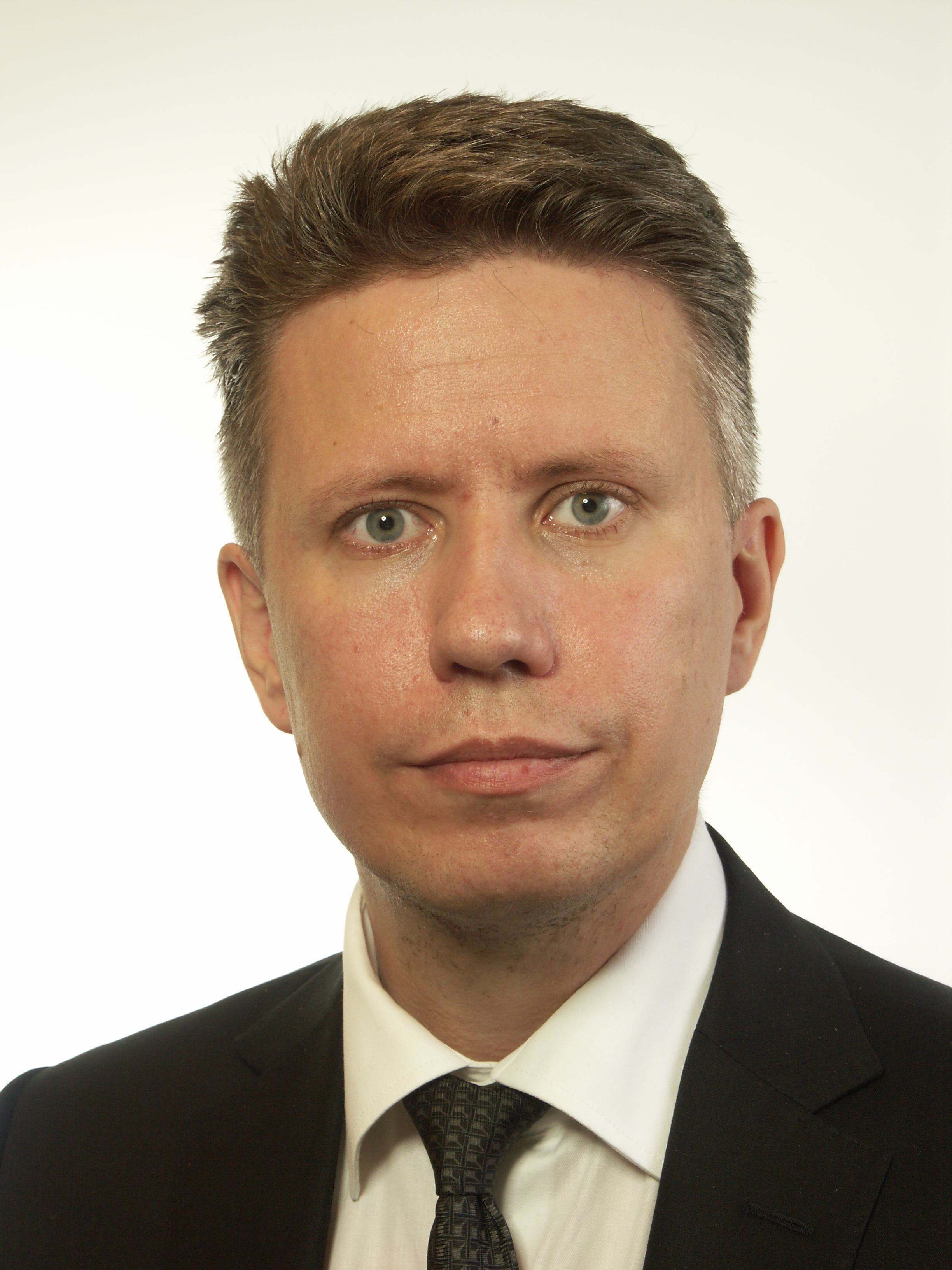 SD: Skatten på elektronik gör att färre svenskar får jobb