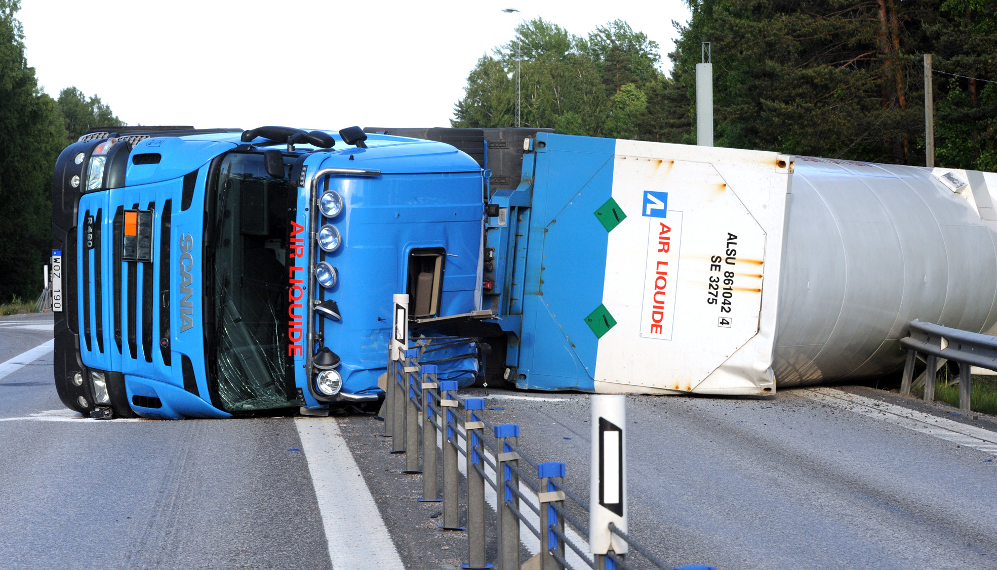 Liftare stal lastbil och kraschade - skyller på zombies