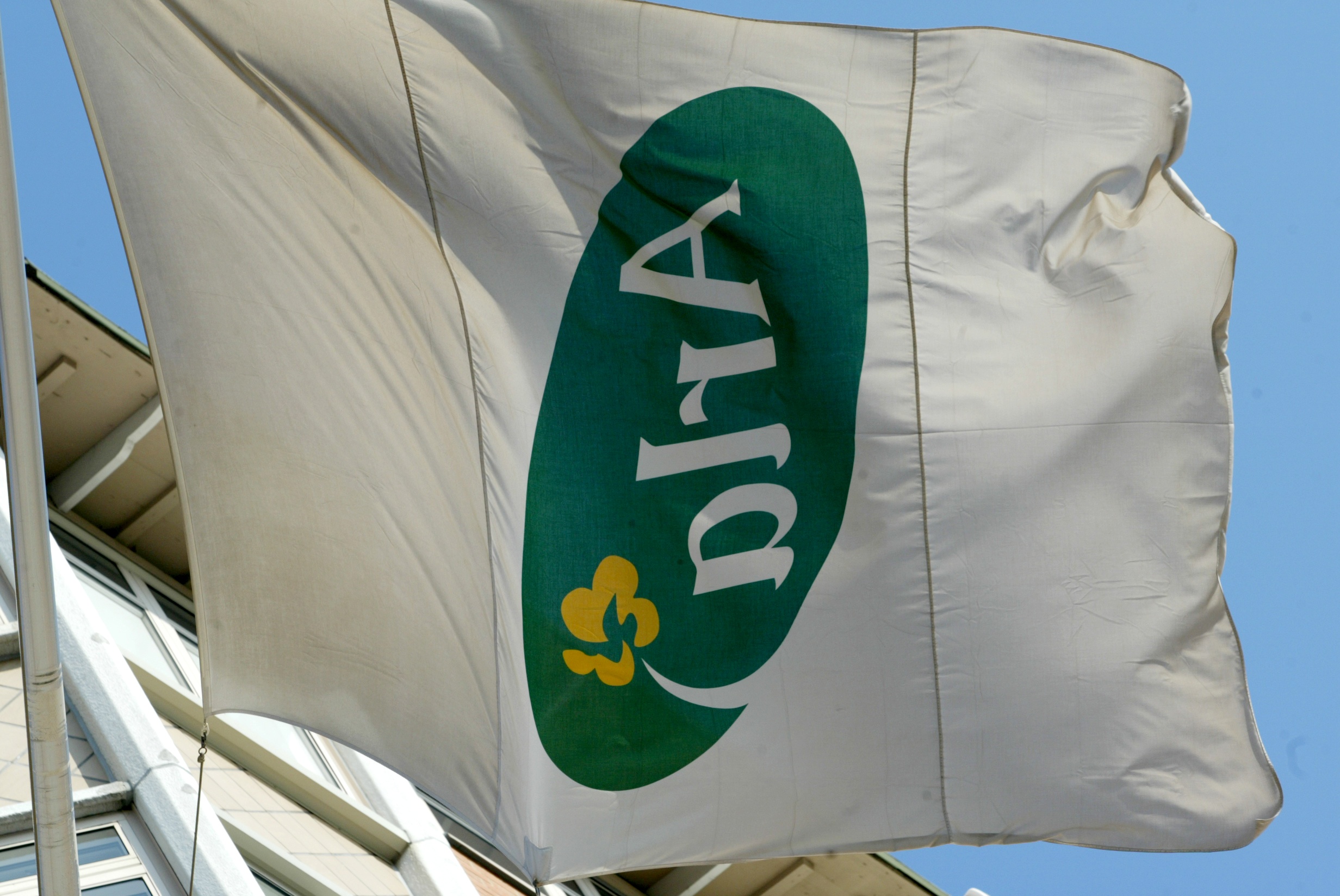 37-åringen kallades terrorist av kollegor