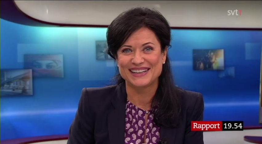 SVT-reporter sjunger och spexar – vet inte om att hon är i bild