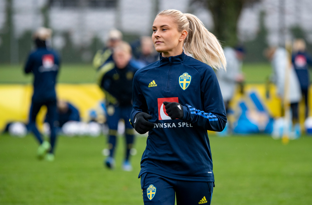 Nildén måste opereras – blir borta länge