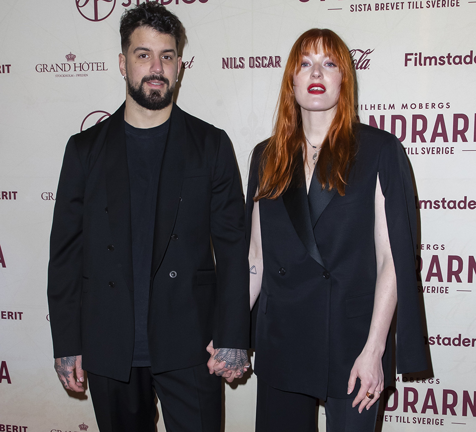 Caroline Hjelt från Icona Pop skiljer sig från maken Yoye